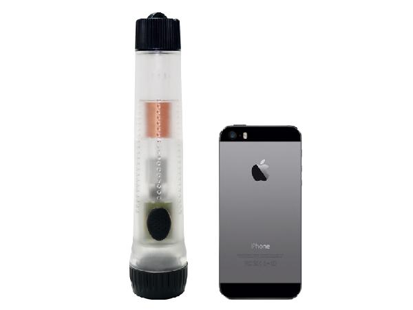 No Battery Hand Shaking Dynamo LED Flashlight Waterproof Outdoor Lighting